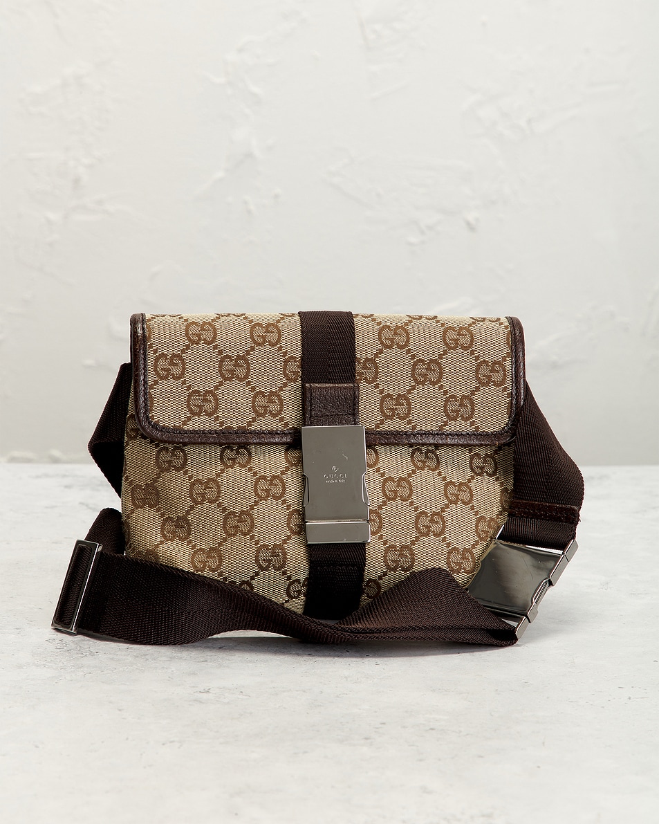 FWRD Renew Gucci Belt Bag in Beige | FWRD