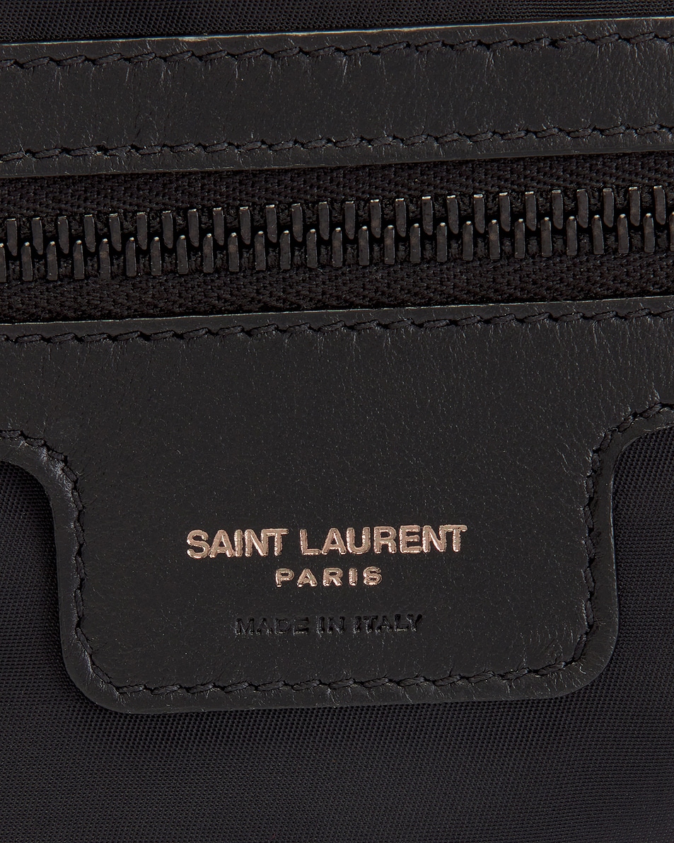 Saint Laurent Niki Small Bucket Bag in Nero | FWRD