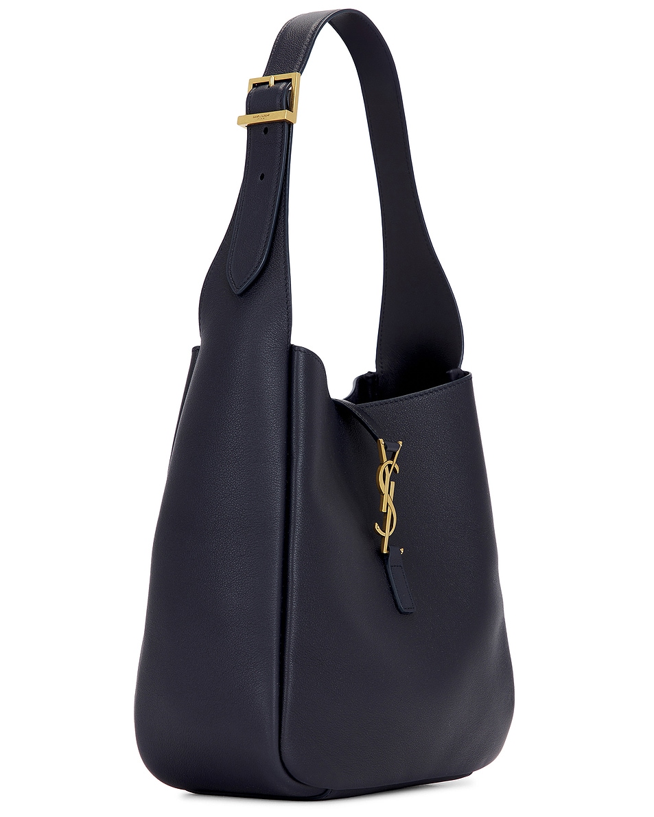 Saint Laurent Small Le 5 A 7 Shoulder Bag in Notte | FWRD