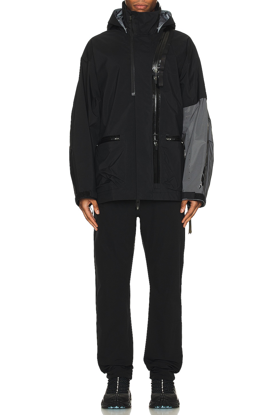 Acronym J115-gt 3l Gore-tex Pro Interops Jacket in Black & Black | FWRD