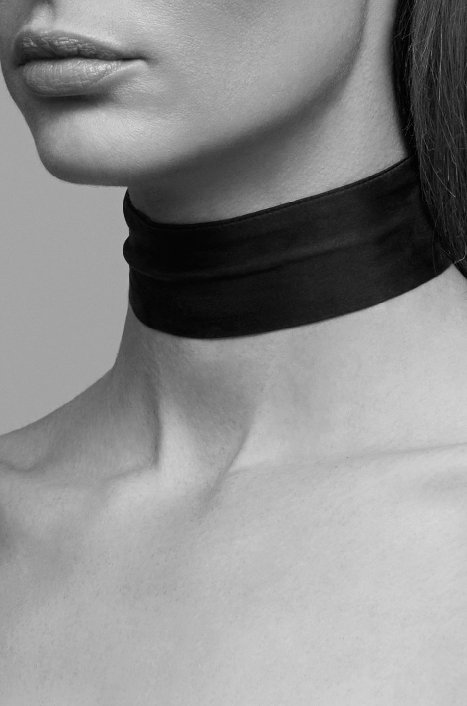 ERTH Silk Neck Scarf Choker in Black | FWRD