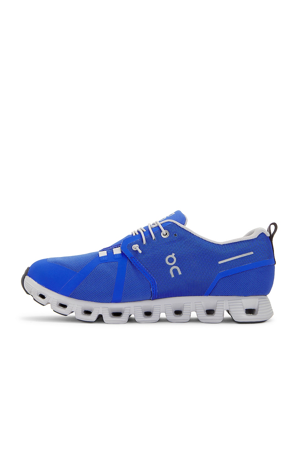 On Cloud 5 Waterproof in Cobalt & Glacier | FWRD