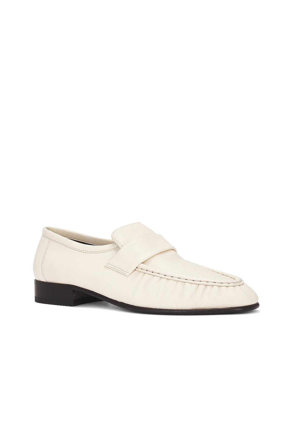Designer Flats | Ballet Flats, Oxfords and Loafers for Women
