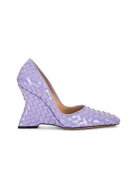 Bottega Veneta Comet Pump in Amethyst | FWRD Bottega Veneta Comet Pump in Amethyst | FWRD